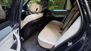 Blue BMW X5 2012 in Plunge, with an engine capacity of 2.99 L and mileage of 273 thousand km for 11700 €, photo 12 on AUTOMOTO.COM.LV