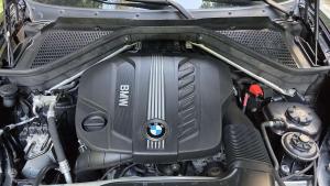 Blue BMW X5 2012 in Plunge, with an engine capacity of 2.99 L and mileage of 273 thousand km for 11700 €, photo 24 on AUTOMOTO.COM.LV