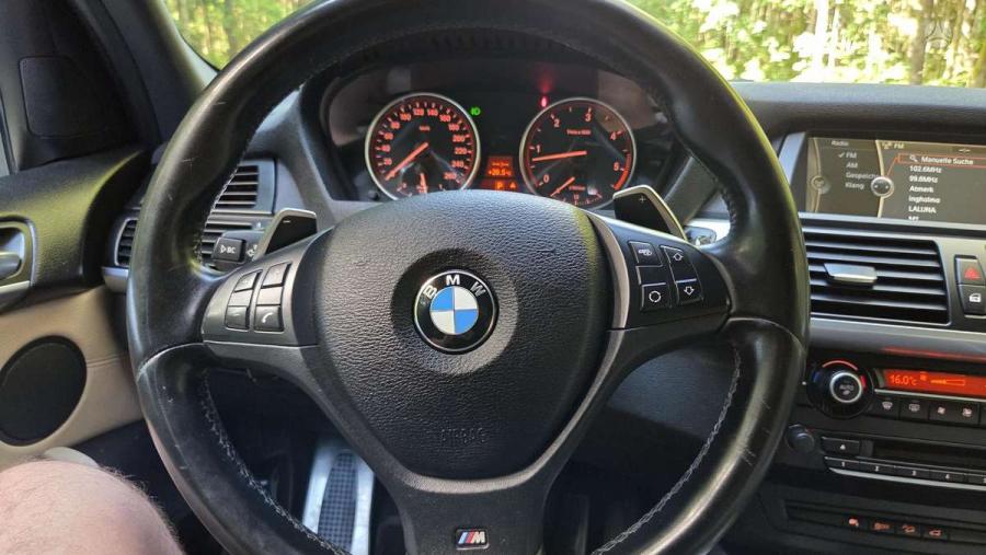 Blue BMW X5 2012 in Plunge, with an engine capacity of 2.99 L and mileage of 273 thousand km for 11700 €, photo 29 on AUTOMOTO.COM.LV