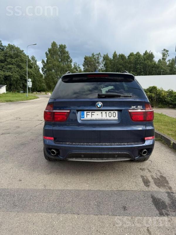 Blue BMW X5 2012 in Riga, with an engine capacity of 3.00 L and mileage of 235 thousand km for 11790 €, photo 5 on AUTOMOTO.COM.LV