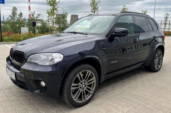 Zils BMW X5 2012 Viļņa, ar dzinēja tilpumu 3.00 L un nobraukumu 269 tūkst. km par 12800 €, foto 1 vietnē AUTOMOTO.COM.LV