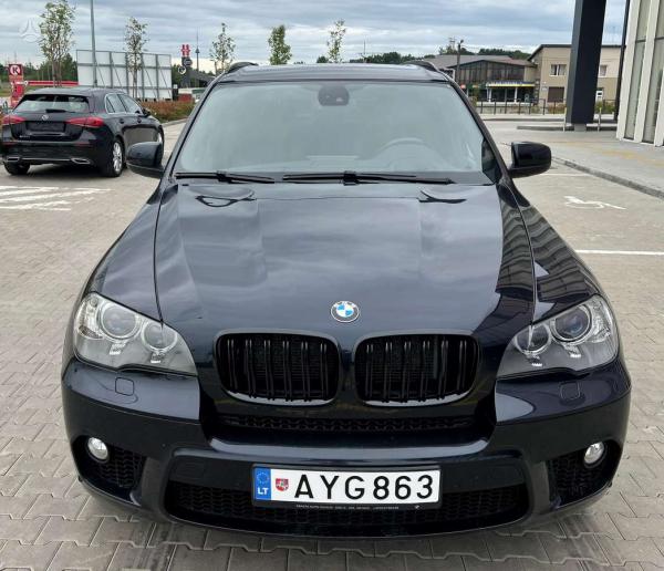 Zils BMW X5 2012 Viļņa, ar dzinēja tilpumu 3.00 L un nobraukumu 269 tūkst. km par 12800 €, foto 5 vietnē AUTOMOTO.COM.LV