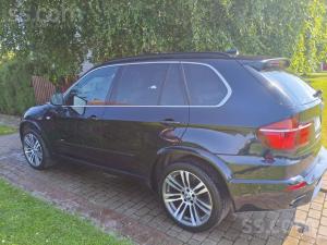 Zils BMW X5 2012 Ventspils, ar dzinēja tilpumu 3.00 L un nobraukumu 289 tūkst. km par 12100 €, foto 3 vietnē AUTOMOTO.COM.LV