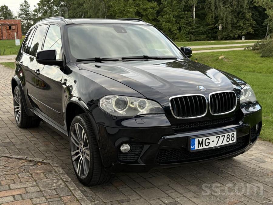 Zils BMW X5 2012 Jelgava, ar dzinēja tilpumu 3.00 L un nobraukumu 346 tūkst. km par 10900 €, foto 1 vietnē AUTOMOTO.COM.LV