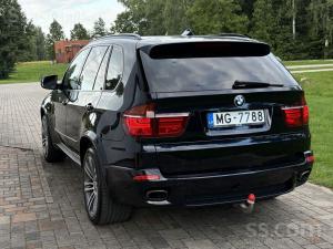 Zils BMW X5 2012 Jelgava, ar dzinēja tilpumu 3.00 L un nobraukumu 346 tūkst. km par 10900 €, foto 3 vietnē AUTOMOTO.COM.LV