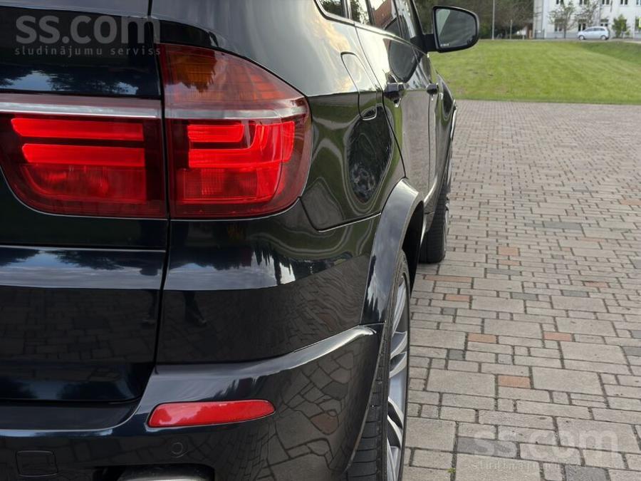 Zils BMW X5 2012 Jelgava, ar dzinēja tilpumu 3.00 L un nobraukumu 346 tūkst. km par 10900 €, foto 9 vietnē AUTOMOTO.COM.LV