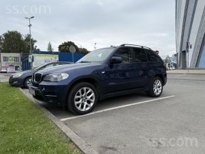 Blue BMW X5 2012 in Riga, with an engine capacity of 3.00 L and mileage of 345 thousand km for 9200 €, photo  on AUTOMOTO.COM.LV