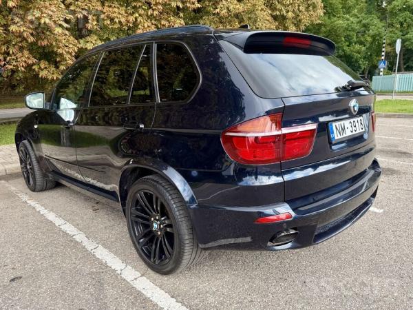 Zils BMW X5 2012 Rīga, ar dzinēja tilpumu 3.00 L un nobraukumu 306 tūkst. km par 12500 €, foto 5 vietnē AUTOMOTO.COM.LV