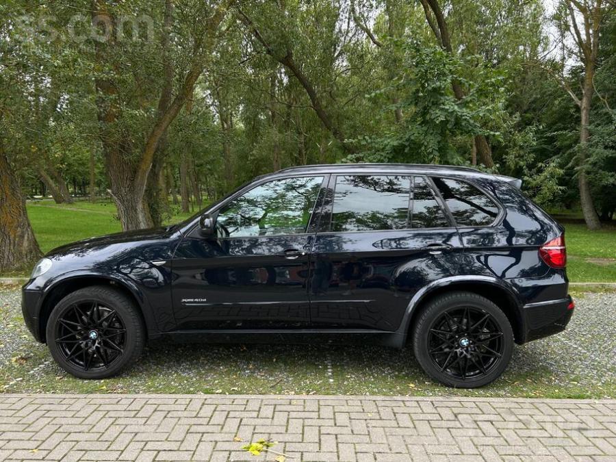 Blue BMW X5 2012 in Liepaja, with an engine capacity of 3.00 L and mileage of 316 thousand km for 13000 €, photo 3 on AUTOMOTO.COM.LV