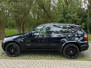 Blue BMW X5 2012 in Liepaja, with an engine capacity of 3.00 L and mileage of 316 thousand km for 13000 €, photo 8 on AUTOMOTO.COM.LV