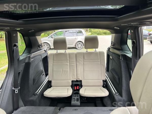 Blue BMW X5 2012 in Liepaja, with an engine capacity of 3.00 L and mileage of 316 thousand km for 13000 €, photo 11 on AUTOMOTO.COM.LV