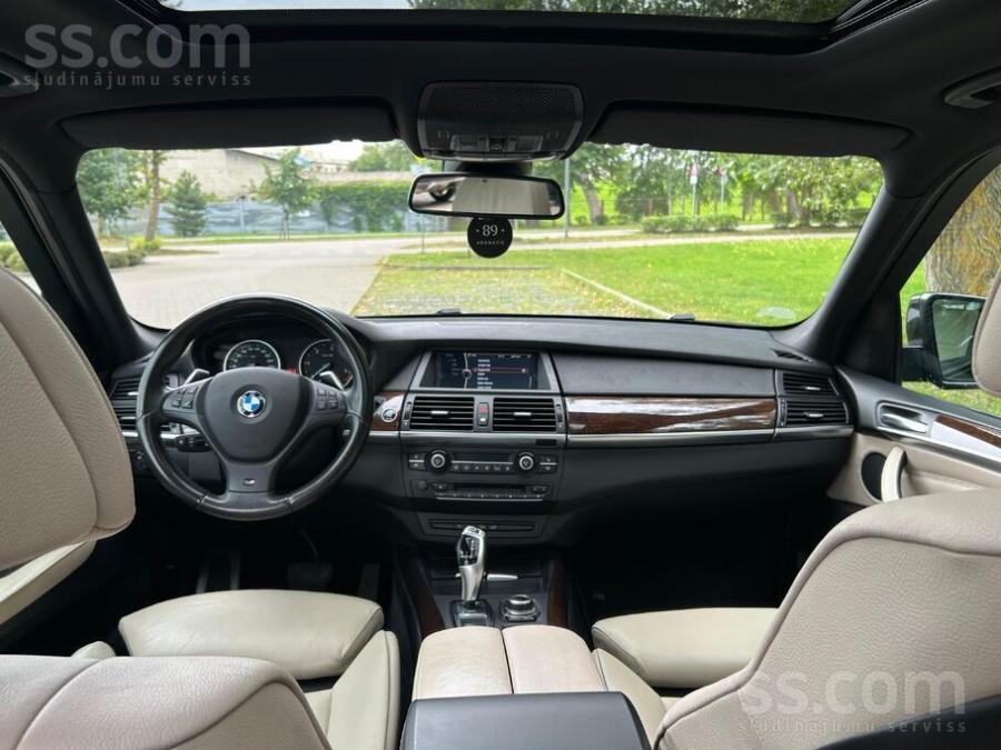 Blue BMW X5 2012 in Liepaja, with an engine capacity of 3.00 L and mileage of 316 thousand km for 13000 €, photo 14 on AUTOMOTO.COM.LV