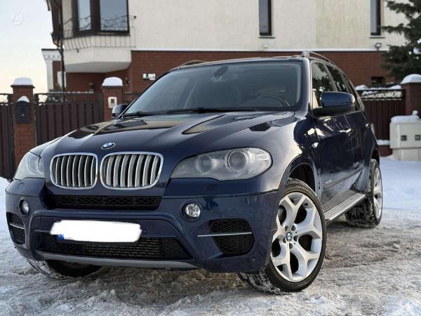 Blue BMW X5 2013 in Klaipeda, with an engine capacity of 2.99 L and mileage of 236 thousand km for 11650 €, photo 1 on AUTOMOTO.COM.LV
