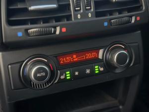 Zils BMW X5 2013 Jelgava, ar dzinēja tilpumu 3.00 L un nobraukumu 217 tūkst. km par 15500 €, foto 21 vietnē AUTOMOTO.COM.LV