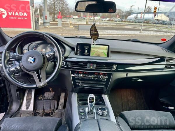 Blue BMW X5 2014 in Riga, with an engine capacity of 3.00 L and mileage of 290 thousand km for 26000 €, photo 8 on AUTOMOTO.COM.LV