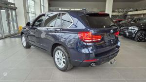 Blue BMW X5 2014 in Marijampole, with an engine capacity of 2.99 L and mileage of 227 thousand km for 19499 €, photo 4 on AUTOMOTO.COM.LV