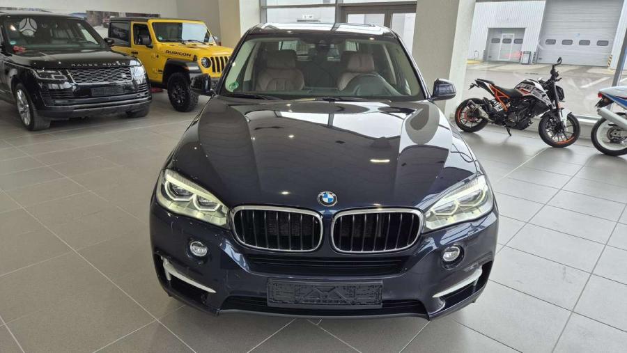 Blue BMW X5 2014 in Marijampole, with an engine capacity of 2.99 L and mileage of 227 thousand km for 19499 €, photo 9 on AUTOMOTO.COM.LV