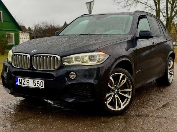 Blue BMW X5 2014 in Vilnius, with an engine capacity of 4.40 L and mileage of 227 thousand km for 12350 €, photo 1 on AUTOMOTO.COM.LV