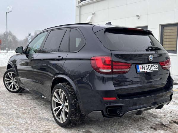 Zils BMW X5 2014 Kauņa, ar dzinēja tilpumu 2.99 L un nobraukumu 270 tūkst. km par 19500 €, foto 4 vietnē AUTOMOTO.COM.LV