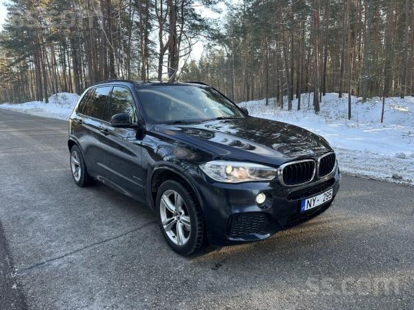 Blue BMW X5 2014 in Riga, with an engine capacity of 3.00 L and mileage of 208 thousand km for 16700 €, photo 1 on AUTOMOTO.COM.LV