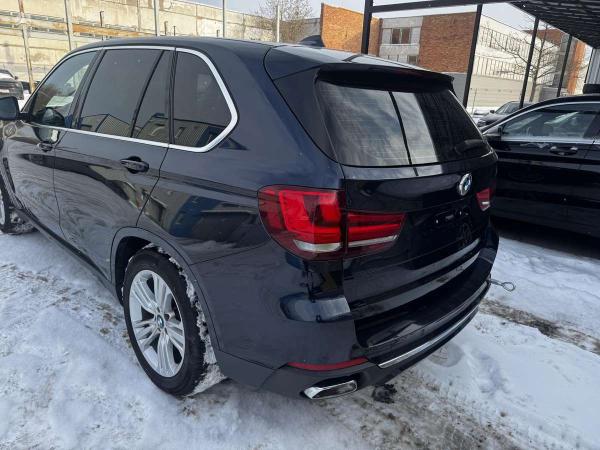 Zils BMW X5 2014 Šauļi, ar dzinēja tilpumu 2.99 L un nobraukumu 279 tūkst. km par 10900 €, foto 4 vietnē AUTOMOTO.COM.LV
