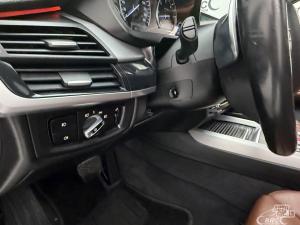 Zils BMW X5 2014 Avižieniai, ar dzinēja tilpumu 3.00 L un nobraukumu 369 tūkst. km par 15600 €, foto 26 vietnē AUTOMOTO.COM.LV