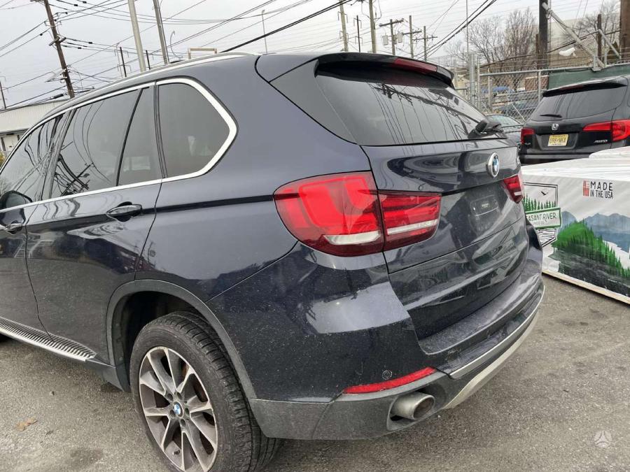 Blue BMW X5 2014 in Vilnius, with an engine capacity of 2.98 L and mileage of 154 thousand km for 6300 €, photo 9 on AUTOMOTO.COM.LV