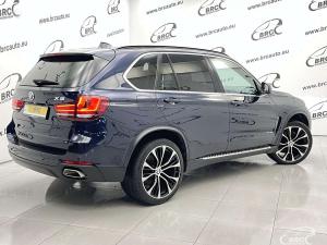 Blue BMW X5 2014 in Vilnius, with an engine capacity of 2.99 L and mileage of 165 thousand km for 20900 €, photo 3 on AUTOMOTO.COM.LV