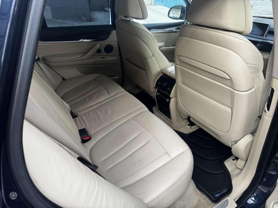 Zils BMW X5 2014 Šauļi, ar dzinēja tilpumu 2.99 L un nobraukumu 279 tūkst. km par 9900 €, foto 14 vietnē AUTOMOTO.COM.LV