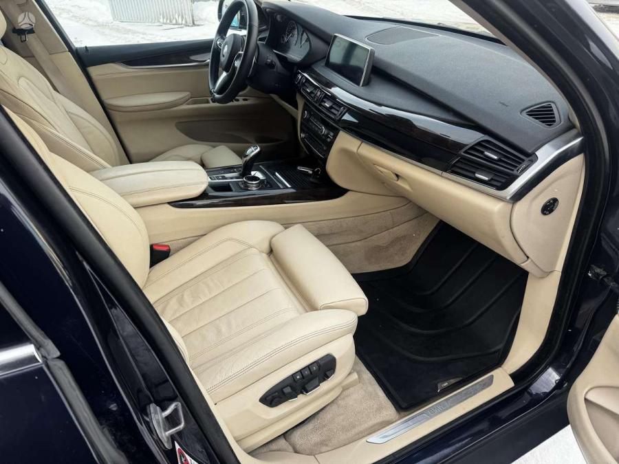 Zils BMW X5 2014 Šauļi, ar dzinēja tilpumu 2.99 L un nobraukumu 279 tūkst. km par 9900 €, foto 15 vietnē AUTOMOTO.COM.LV