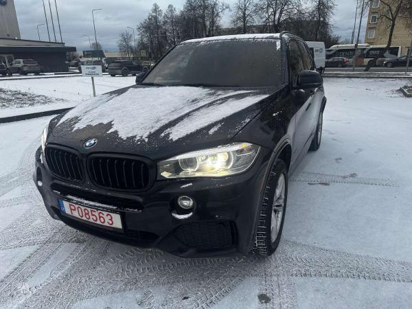 Blue BMW X5 2014 in Siauliai, with an engine capacity of 4.40 L and mileage of 225 thousand km for 11200 €, photo 1 on AUTOMOTO.COM.LV