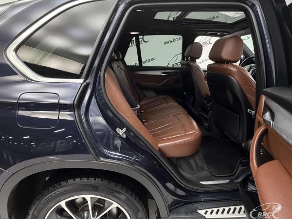 Blue BMW X5 2014 in Vilnius, with an engine capacity of 2.99 L and mileage of 369 thousand km for 14900 €, photo 10 on AUTOMOTO.COM.LV
