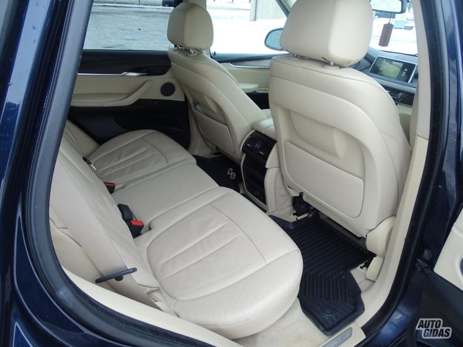 Blue BMW X5 2014 in Siauliai, with an engine capacity of 3.00 L and mileage of 300 thousand km for 13800 €, photo 14 on AUTOMOTO.COM.LV