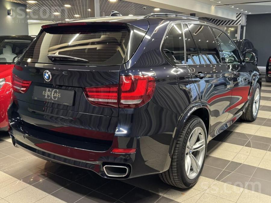 Blue BMW X5 2014 in Riga, with an engine capacity of 3.00 L and mileage of 183 thousand km for 20990 €, photo 6 on AUTOMOTO.COM.LV
