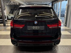 Blue BMW X5 2014 in Riga, with an engine capacity of 3.00 L and mileage of 183 thousand km for 20990 €, photo 7 on AUTOMOTO.COM.LV