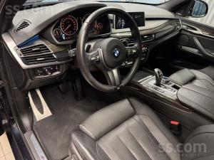 Blue BMW X5 2014 in Riga, with an engine capacity of 3.00 L and mileage of 183 thousand km for 20990 €, photo 11 on AUTOMOTO.COM.LV