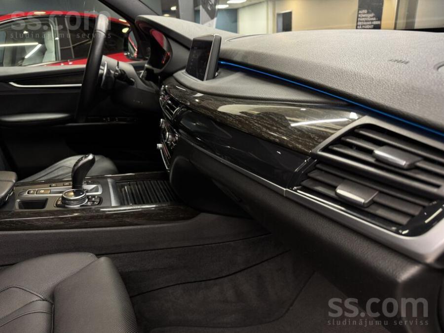 Blue BMW X5 2014 in Riga, with an engine capacity of 3.00 L and mileage of 183 thousand km for 20990 €, photo 17 on AUTOMOTO.COM.LV