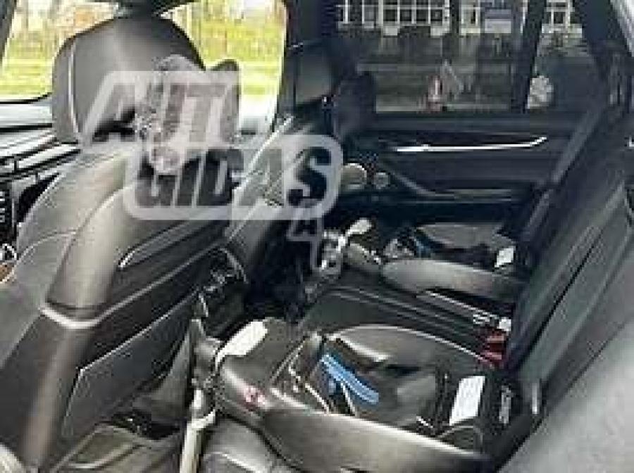 Zils BMW X5 2014 Klaipėda, ar dzinēja tilpumu 4.40 L un nobraukumu 212 tūkst. km par 20000 €, foto 25 vietnē AUTOMOTO.COM.LV