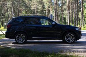 Blue BMW X5 2014 in Riga, with an engine capacity of 3.00 L and mileage of 214 thousand km for 22700 €, photo 9 on AUTOMOTO.COM.LV