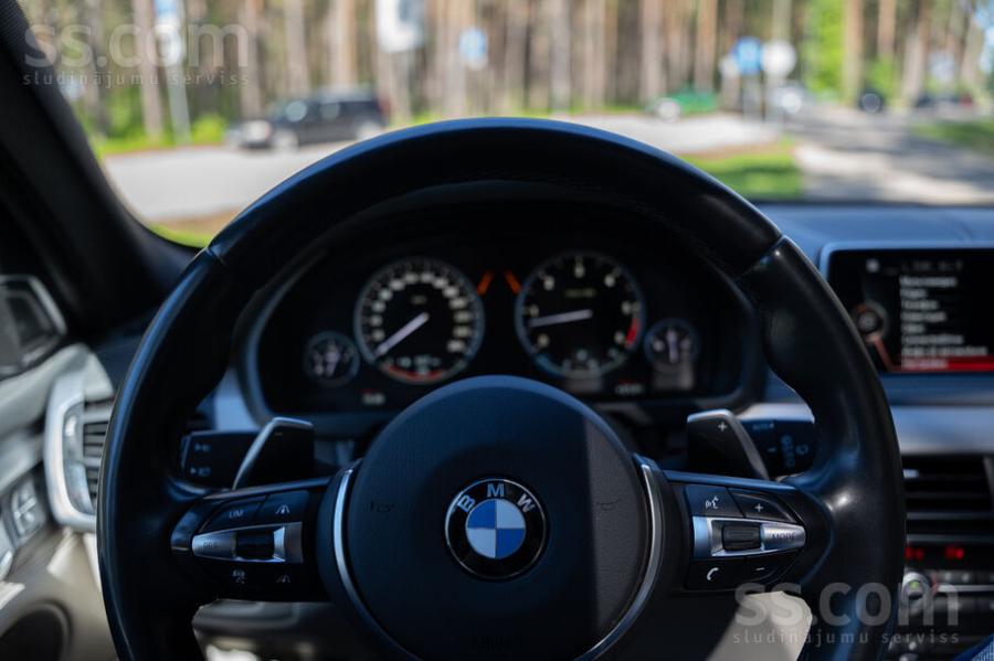 Blue BMW X5 2014 in Riga, with an engine capacity of 3.00 L and mileage of 214 thousand km for 22700 €, photo 12 on AUTOMOTO.COM.LV