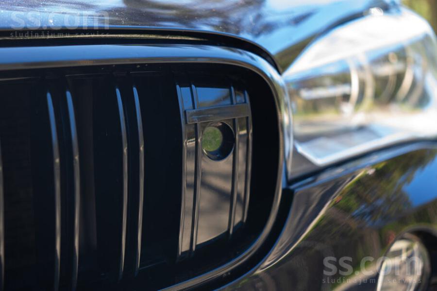 Blue BMW X5 2014 in Riga, with an engine capacity of 3.00 L and mileage of 214 thousand km for 22700 €, photo 24 on AUTOMOTO.COM.LV