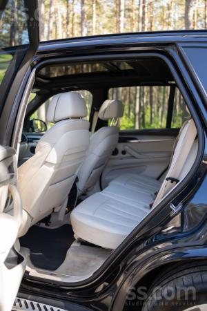 Blue BMW X5 2014 in Riga, with an engine capacity of 3.00 L and mileage of 214 thousand km for 22700 €, photo 29 on AUTOMOTO.COM.LV