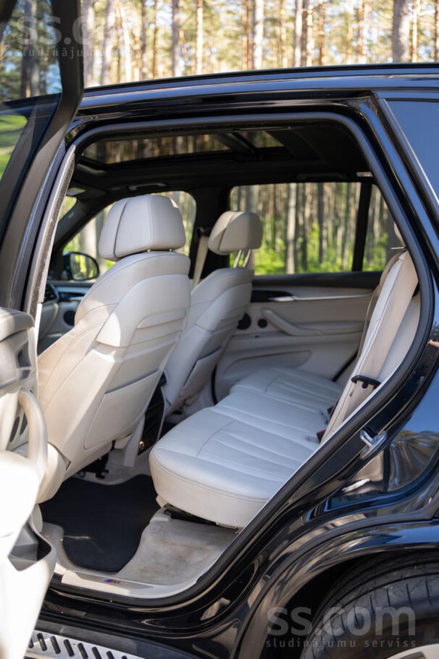 Blue BMW X5 2014 in Riga, with an engine capacity of 3.00 L and mileage of 214 thousand km for 22700 €, photo 29 on AUTOMOTO.COM.LV