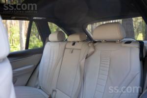 Blue BMW X5 2014 in Riga, with an engine capacity of 3.00 L and mileage of 214 thousand km for 22700 €, photo 30 on AUTOMOTO.COM.LV