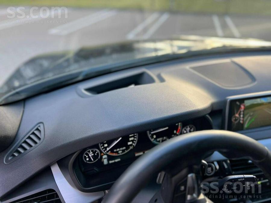 Zils BMW X5 2014 Rīga, ar dzinēja tilpumu 3.00 L un nobraukumu 258 tūkst. km par 17995 €, foto 11 vietnē AUTOMOTO.COM.LV