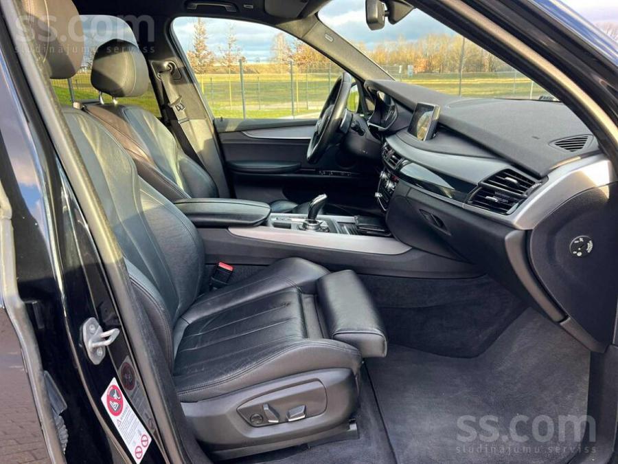 Zils BMW X5 2014 Rīga, ar dzinēja tilpumu 3.00 L un nobraukumu 258 tūkst. km par 17995 €, foto 13 vietnē AUTOMOTO.COM.LV
