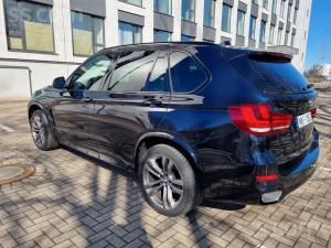Blue BMW X5 2014 in Riga, with an engine capacity of 3.00 L and mileage of 246 thousand km for 21999 €, photo 5 on AUTOMOTO.COM.LV