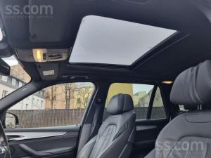Blue BMW X5 2014 in Riga, with an engine capacity of 3.00 L and mileage of 246 thousand km for 21999 €, photo 11 on AUTOMOTO.COM.LV