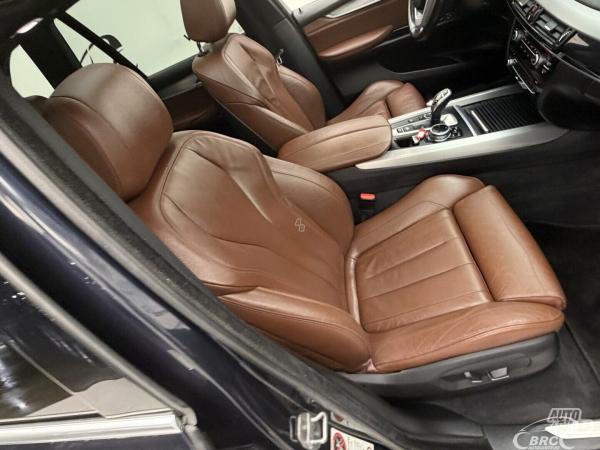 Zils BMW X5 2014 Avižieniai, ar dzinēja tilpumu 3.00 L un nobraukumu 369 tūkst. km par 12900 €, foto 5 vietnē AUTOMOTO.COM.LV