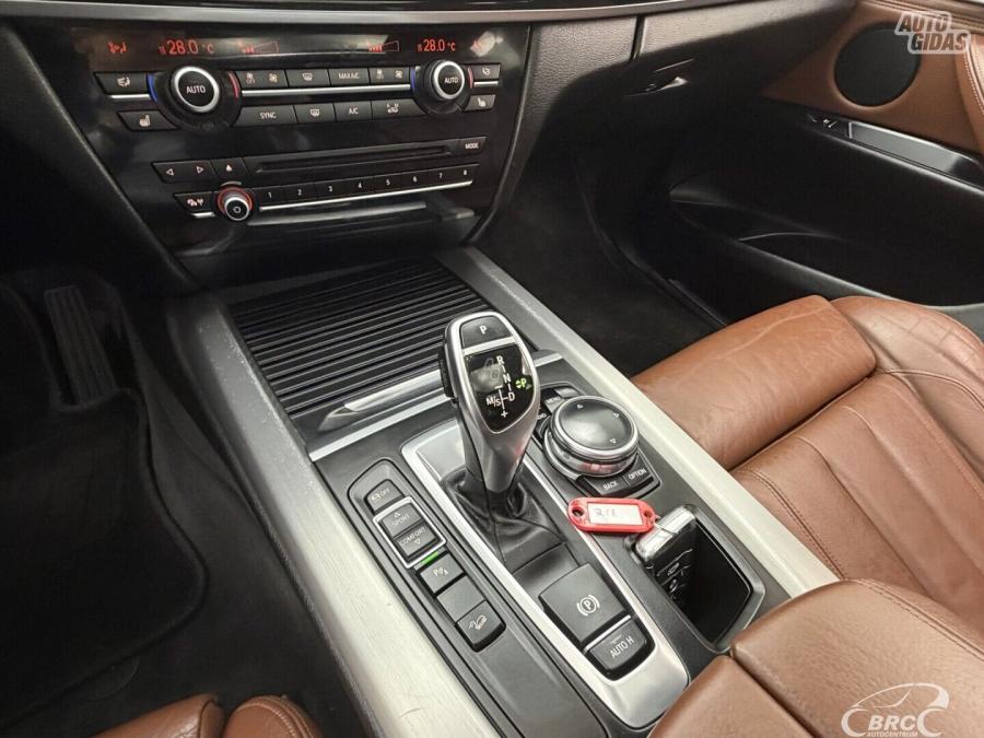 Zils BMW X5 2014 Avižieniai, ar dzinēja tilpumu 3.00 L un nobraukumu 369 tūkst. km par 12900 €, foto 28 vietnē AUTOMOTO.COM.LV